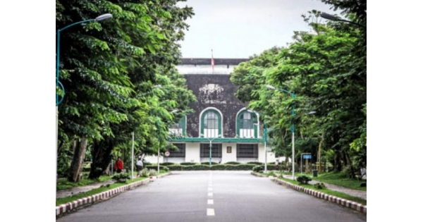 ရန်ကုန်တက္ကသိုလ်တွင် ဖွင့်လှစ်မည့် Diploma in Global English | Edge.com ...